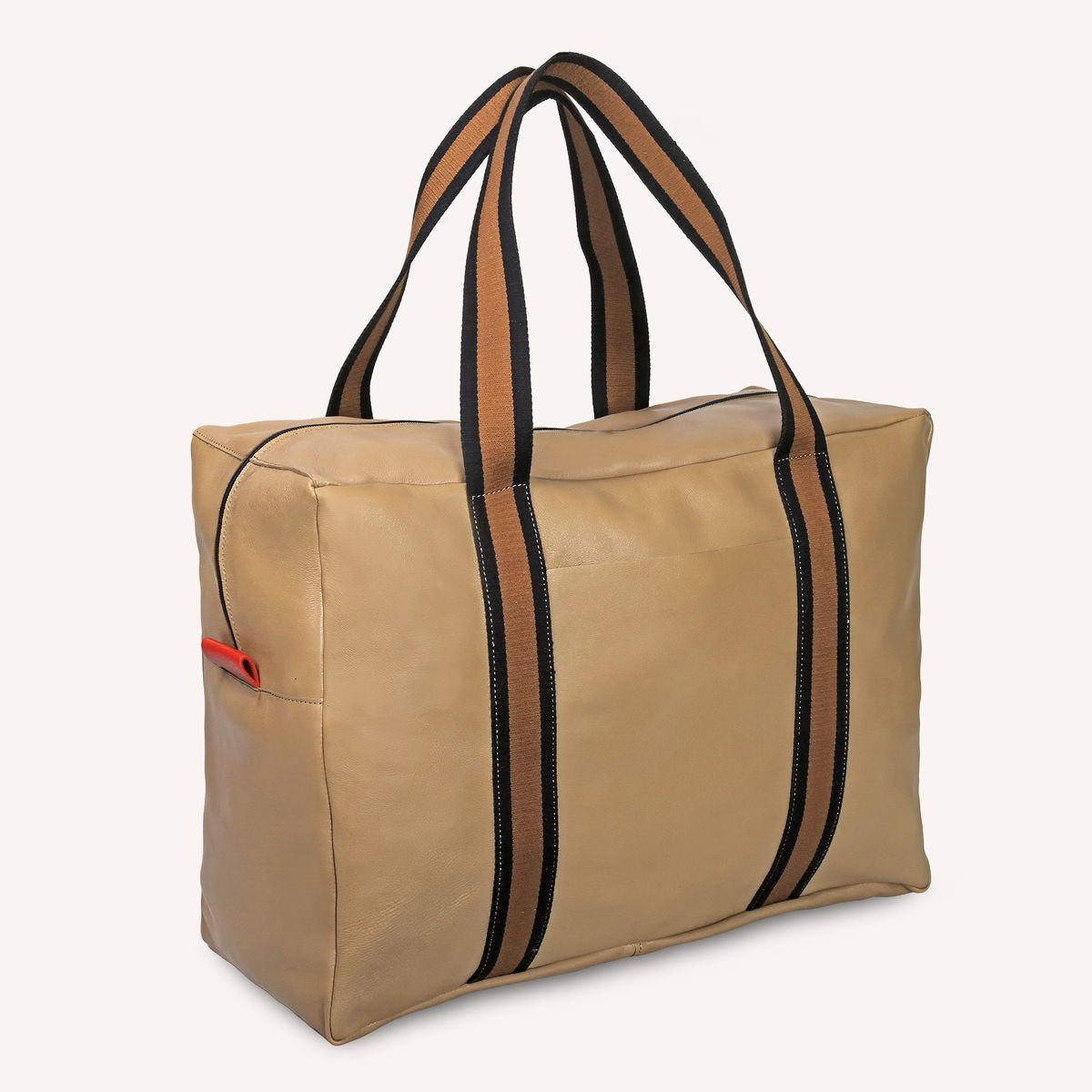 Sac Nomade 48H – Sac de voyage en cuir ressourcé | Fabrication ...